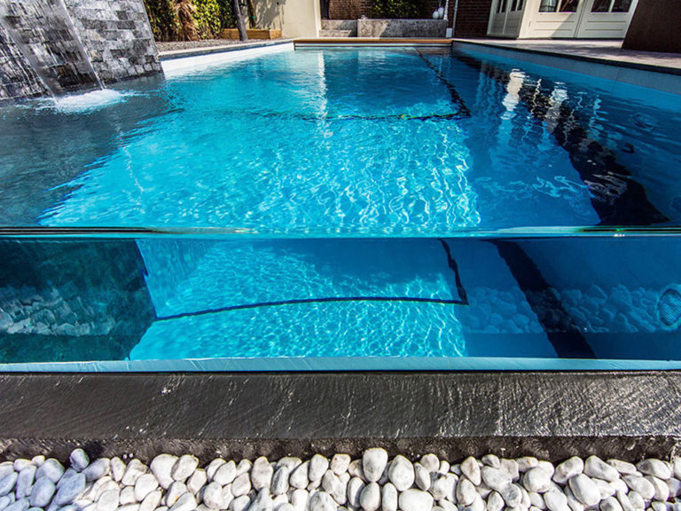 Glass swimming pool: 22+ best design ideas and who make them