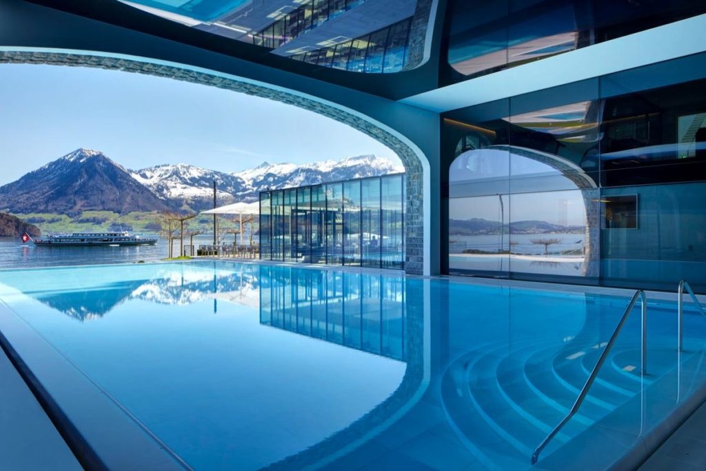 Glass swimming pool: 22+ best design ideas and who make them